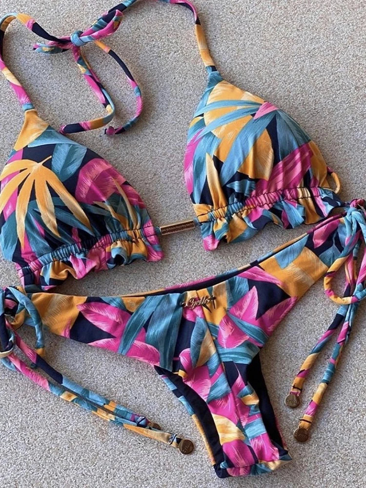 Tropical Patterned Two-piece String Bikini Swimsuit on Luulla