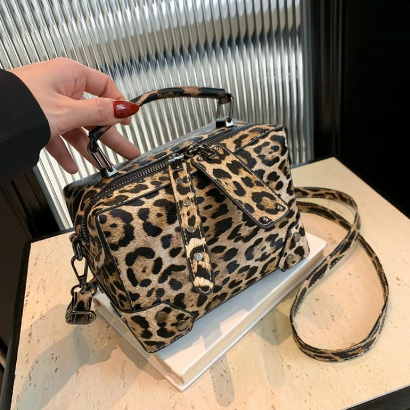 Stylish Leopard Print Crossbody Handbag For Women on Luulla
