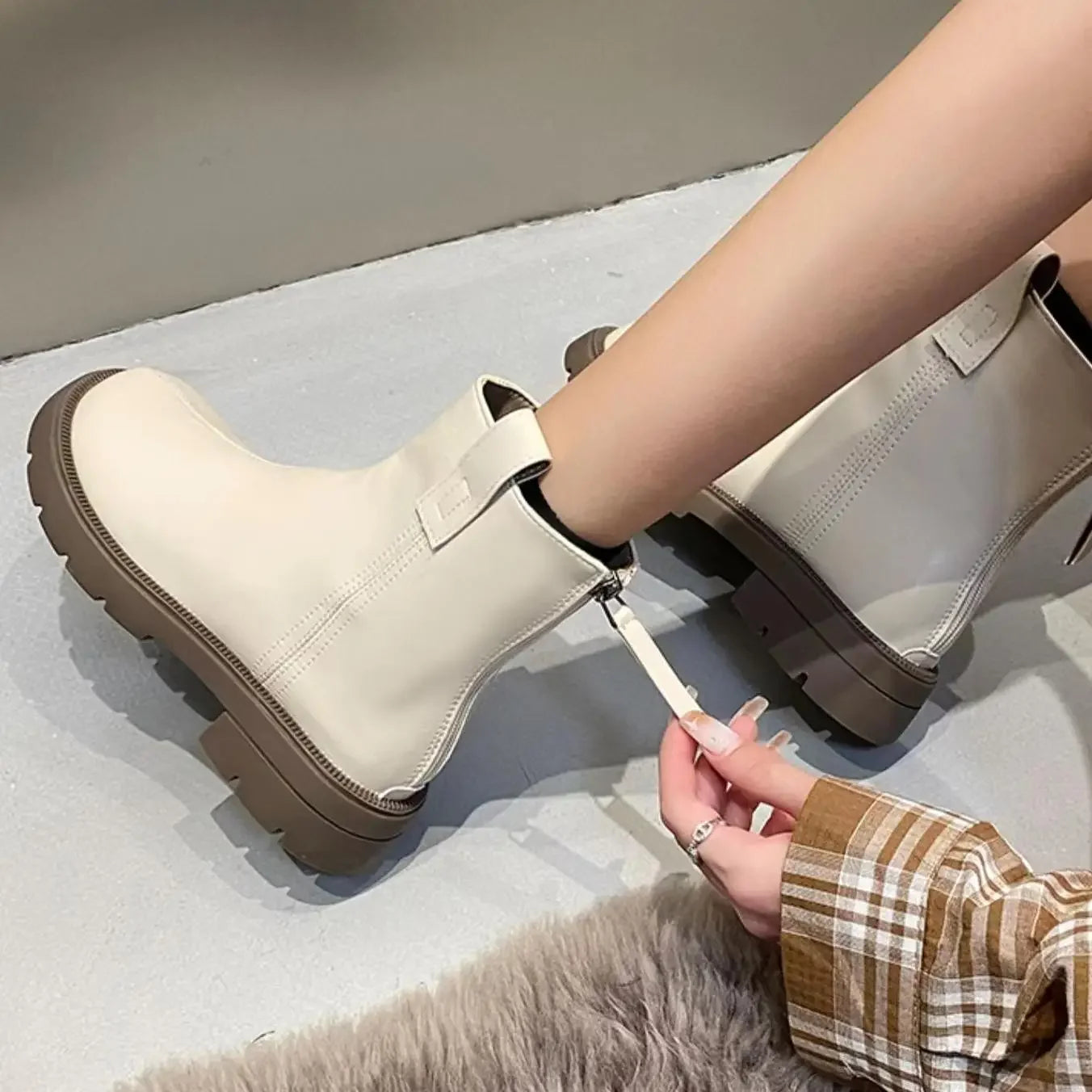 Womens Cream Leather Ankle Boots With Zip on Luulla